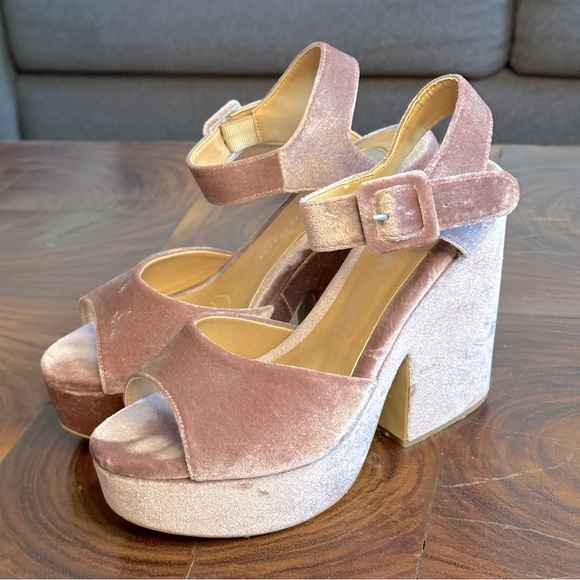 LOB Footwear | Shoes | Plataform | Poshmark